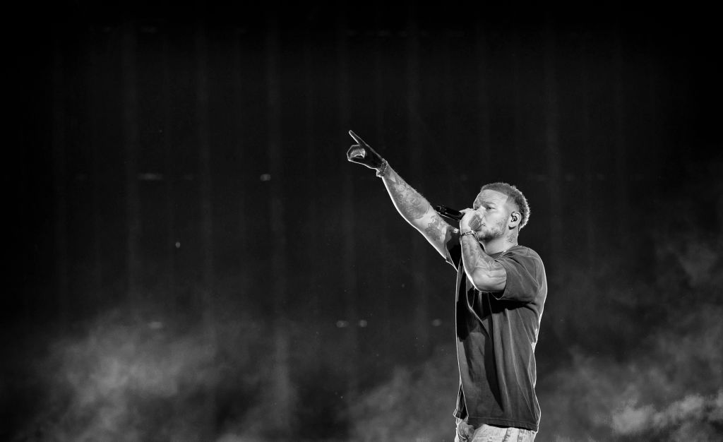 [WATCH] What's In Kane Brown's Fridge?