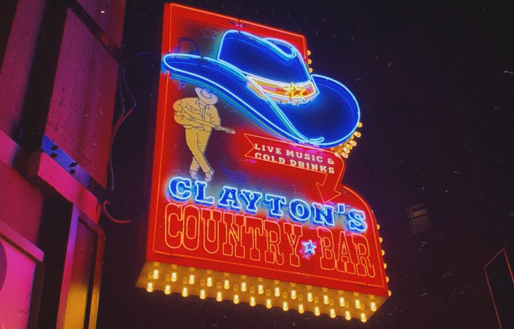 Grand Opening: Clayton’s Country Bar Brings Nashville Vibes to Down..